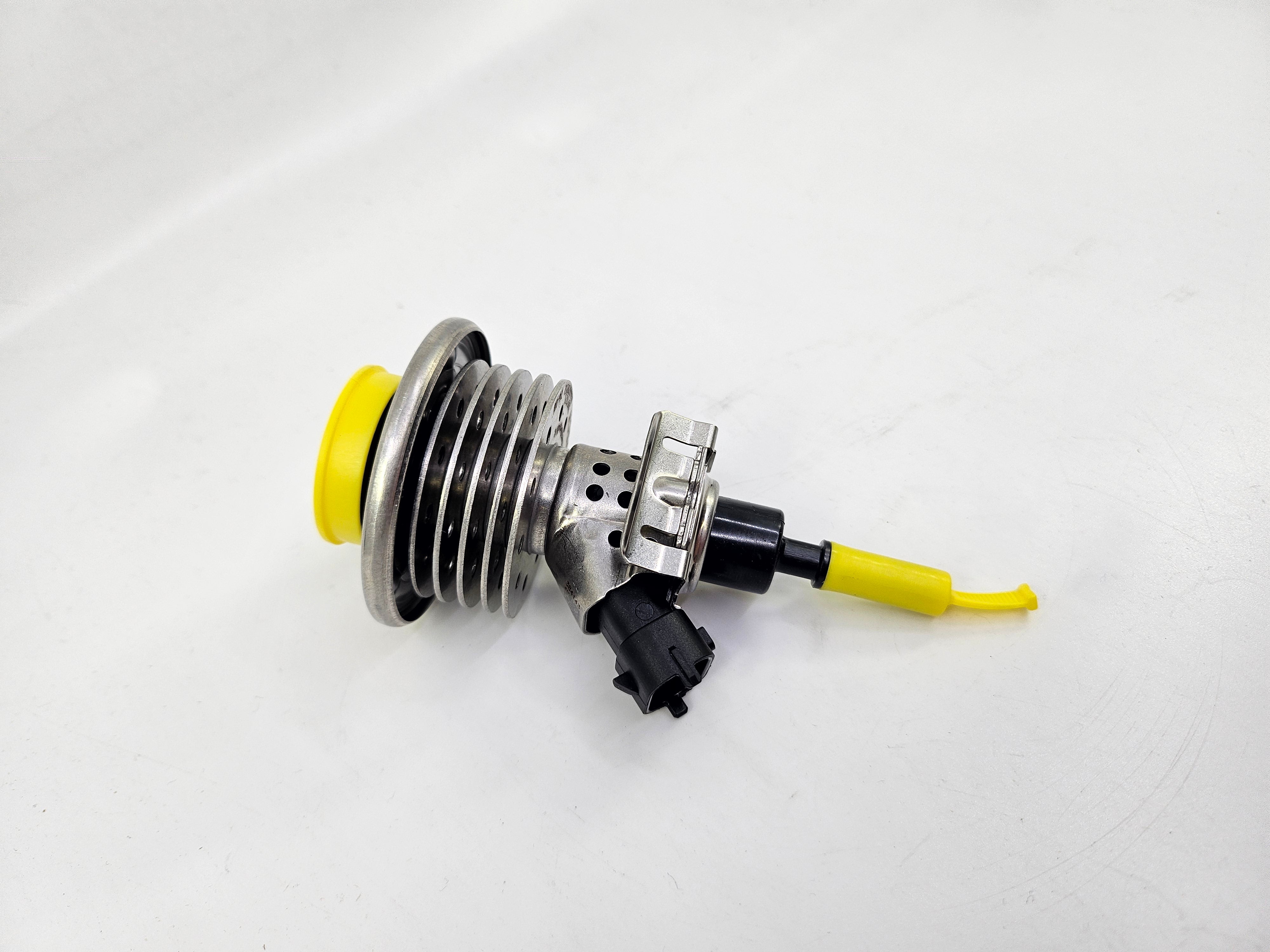 4G0131113 - Injector for Reduction Agent - Genuine Volkswagen ...